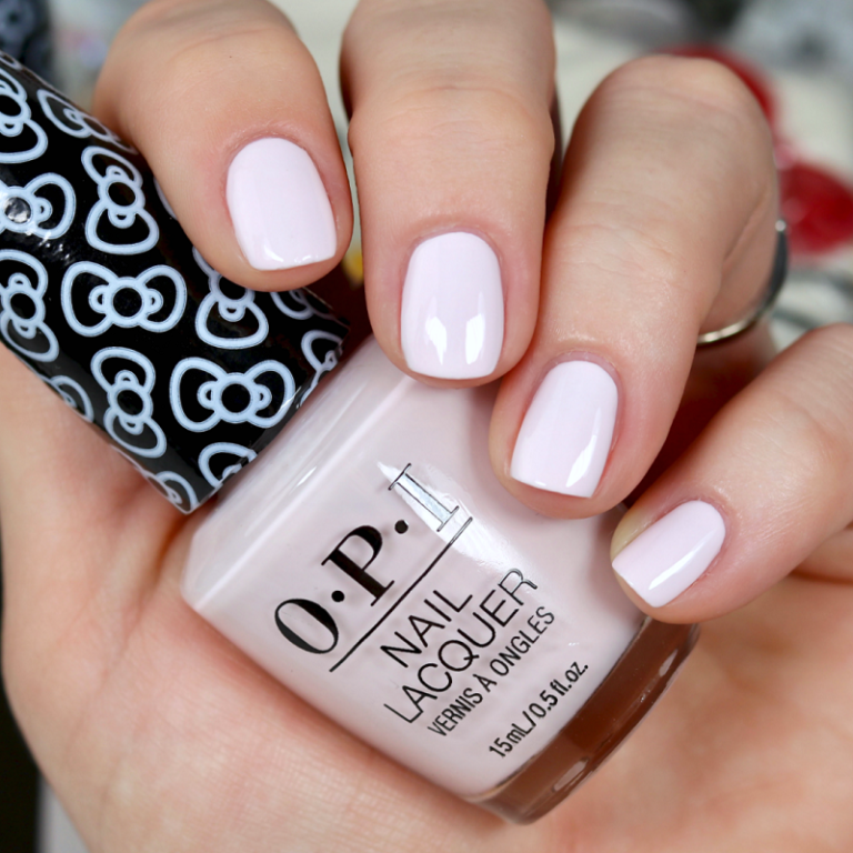 10 Best January Nail Colors to Wear Right Now.