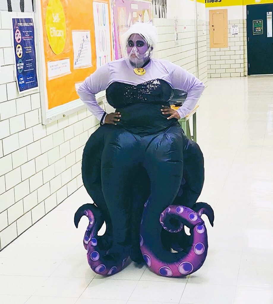 Ultimate DIY Disney Villain Ursula Costume Guide.