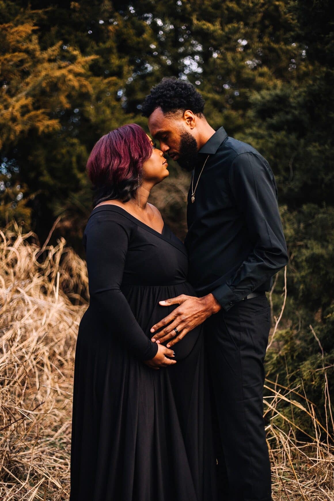 24 Creative Black Couple Maternity Photo Ideas.